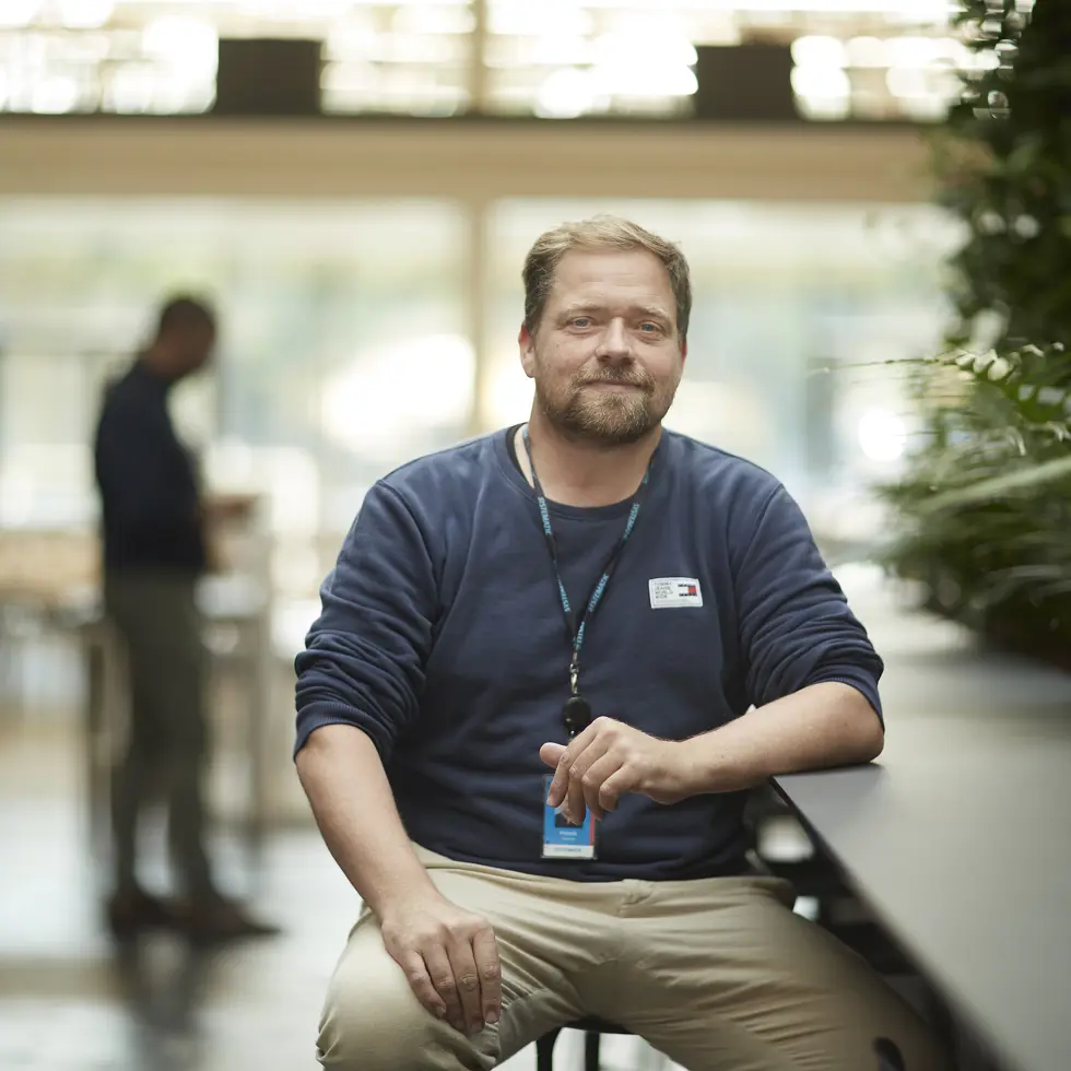 Researcher builds AI into Danish military software