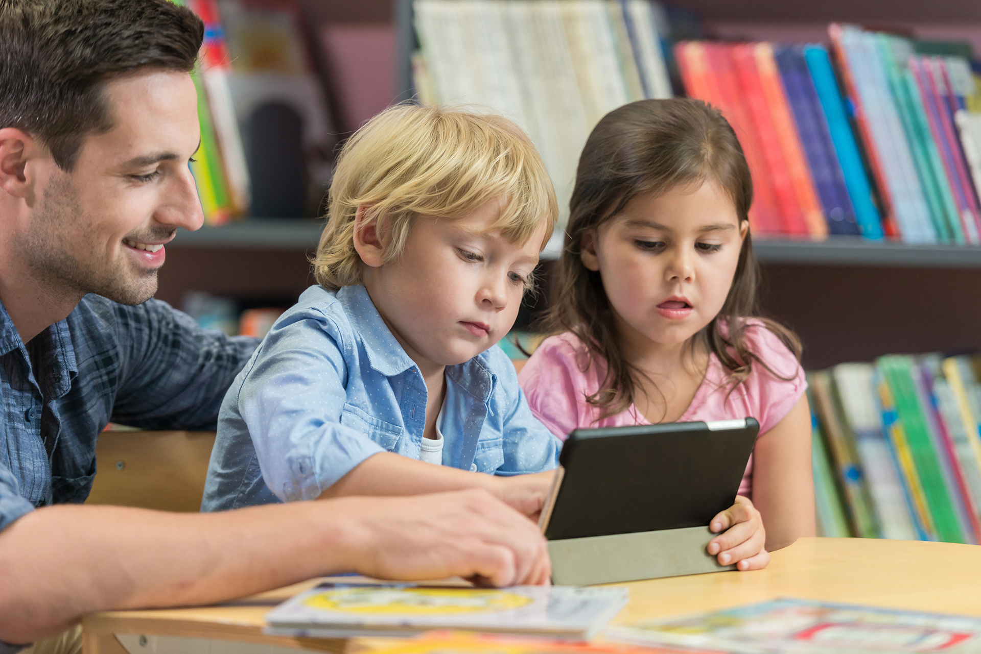 Systematic - software- und Systemanbieter - CMMI5-zertifiziert